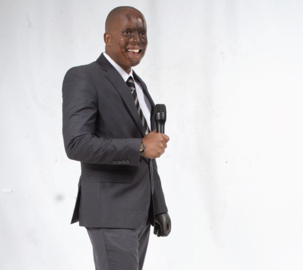 About Zenzile – Zenzile Rens